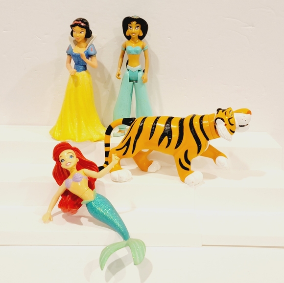 Disney | Toys | Vintage Disney Large Princess Set | Poshmark